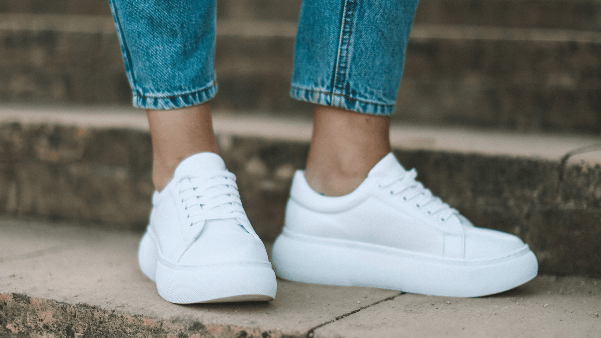 Achetez des chaussures basiques pour femmes aux couleurs unies ...